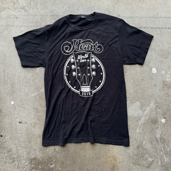Shirts | Heart 216 World Tour Tshirt M | Poshmark